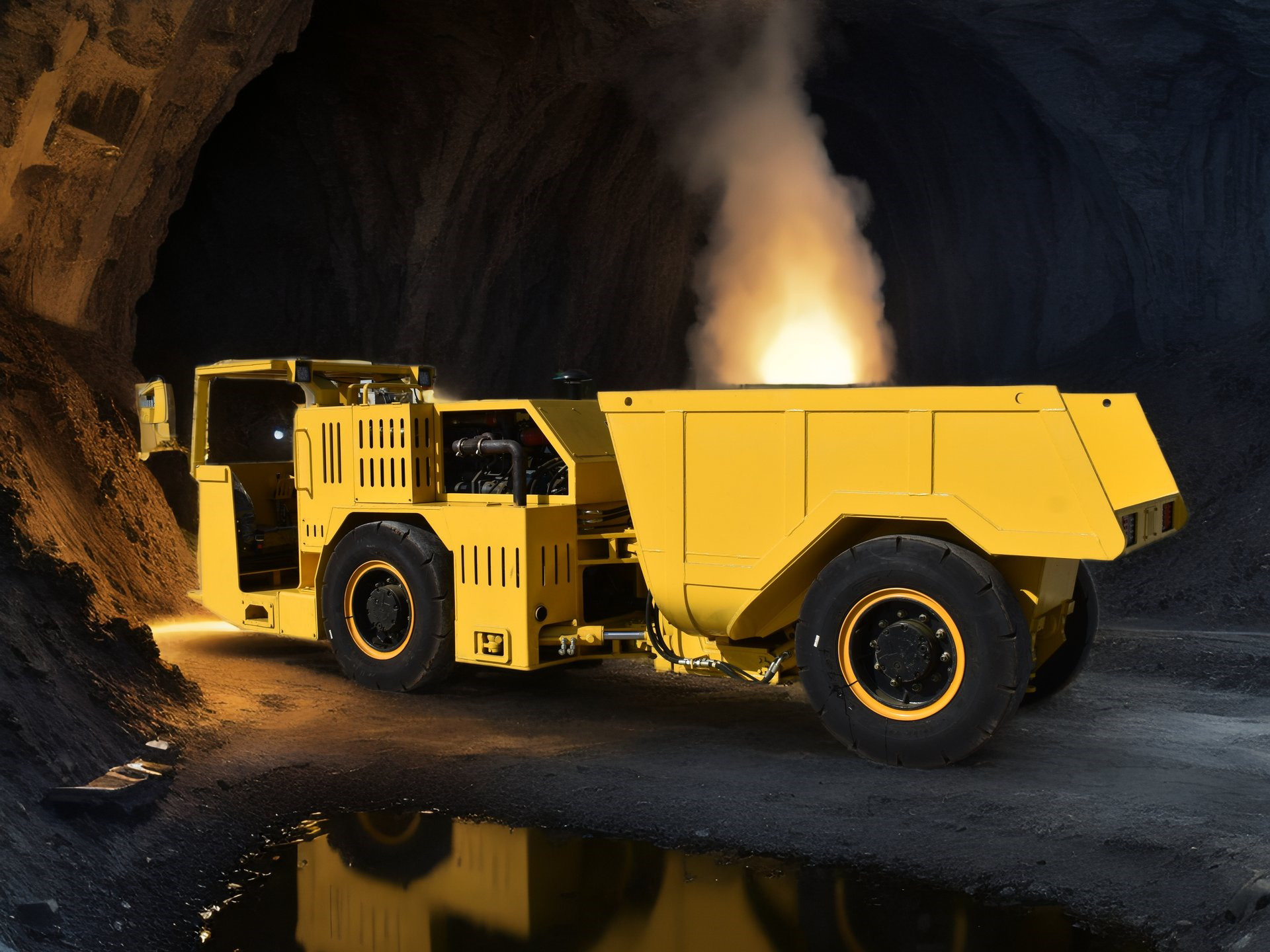 Underground Truck Mining Articulated Dump Truck OEM design Tunneling Usage
