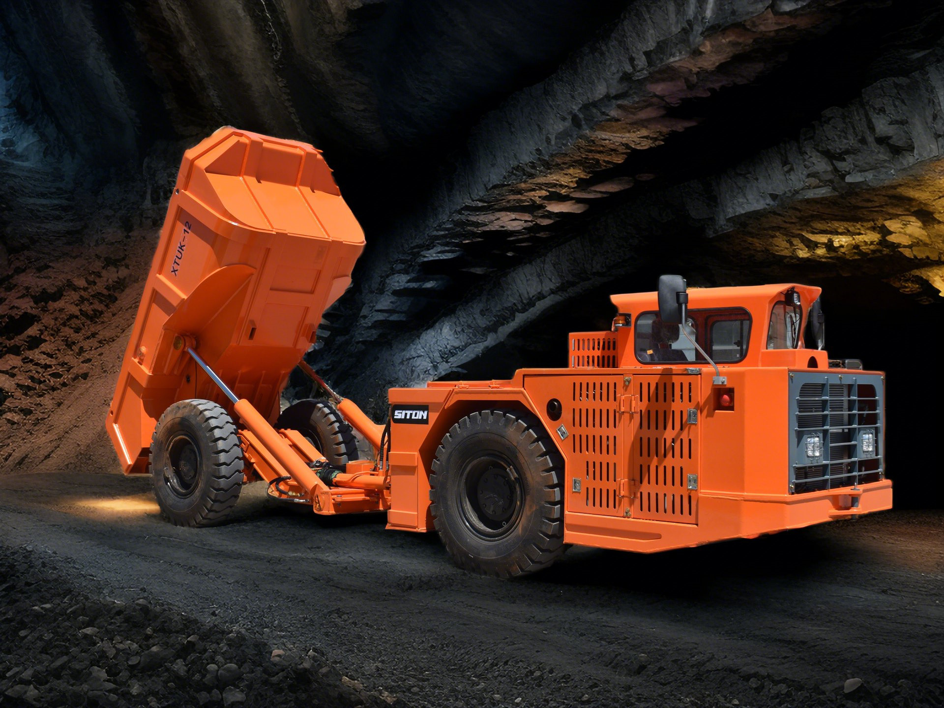 DERUI DRUK-12 A Compact Comfortable Underground Haul Truck Underground ...
