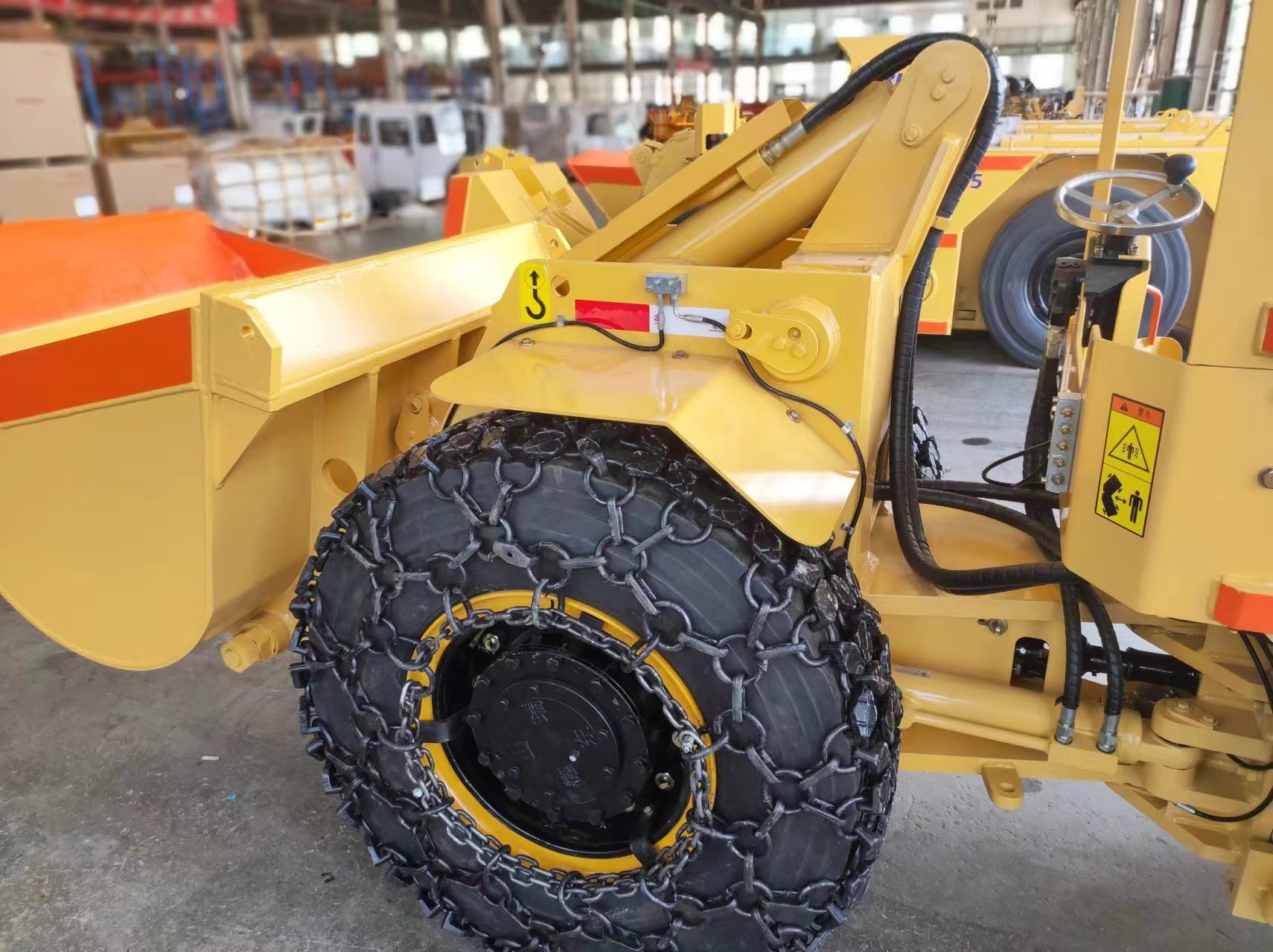 Mini DEUTZ Engine LHD Loader with 1m³ Bucket for Tunneling